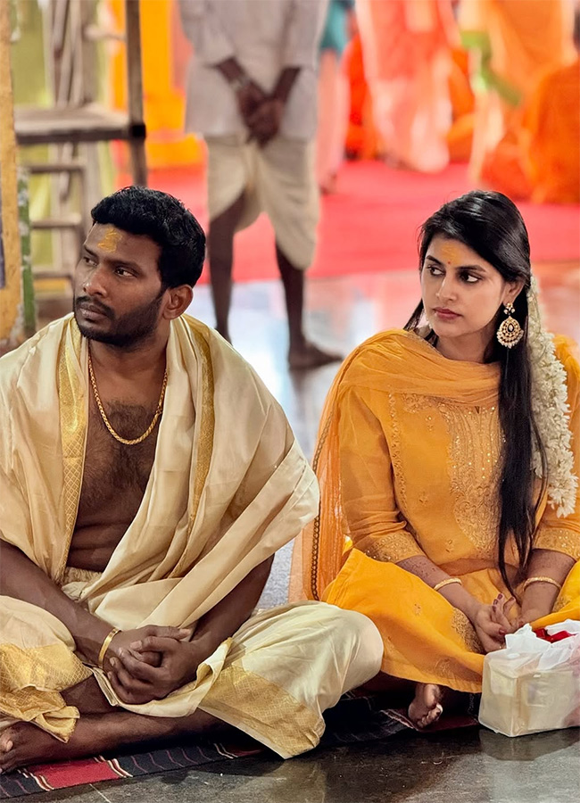 Soniya Akula-Yash: వేములవాడ రాజన్నను దర్శించుకున్న కొత్త జంట (ఫోటోలు) | Sonia Akula Visits ...